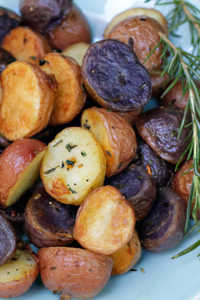 Papas Rostizadas al Romero - AntojandoAndo